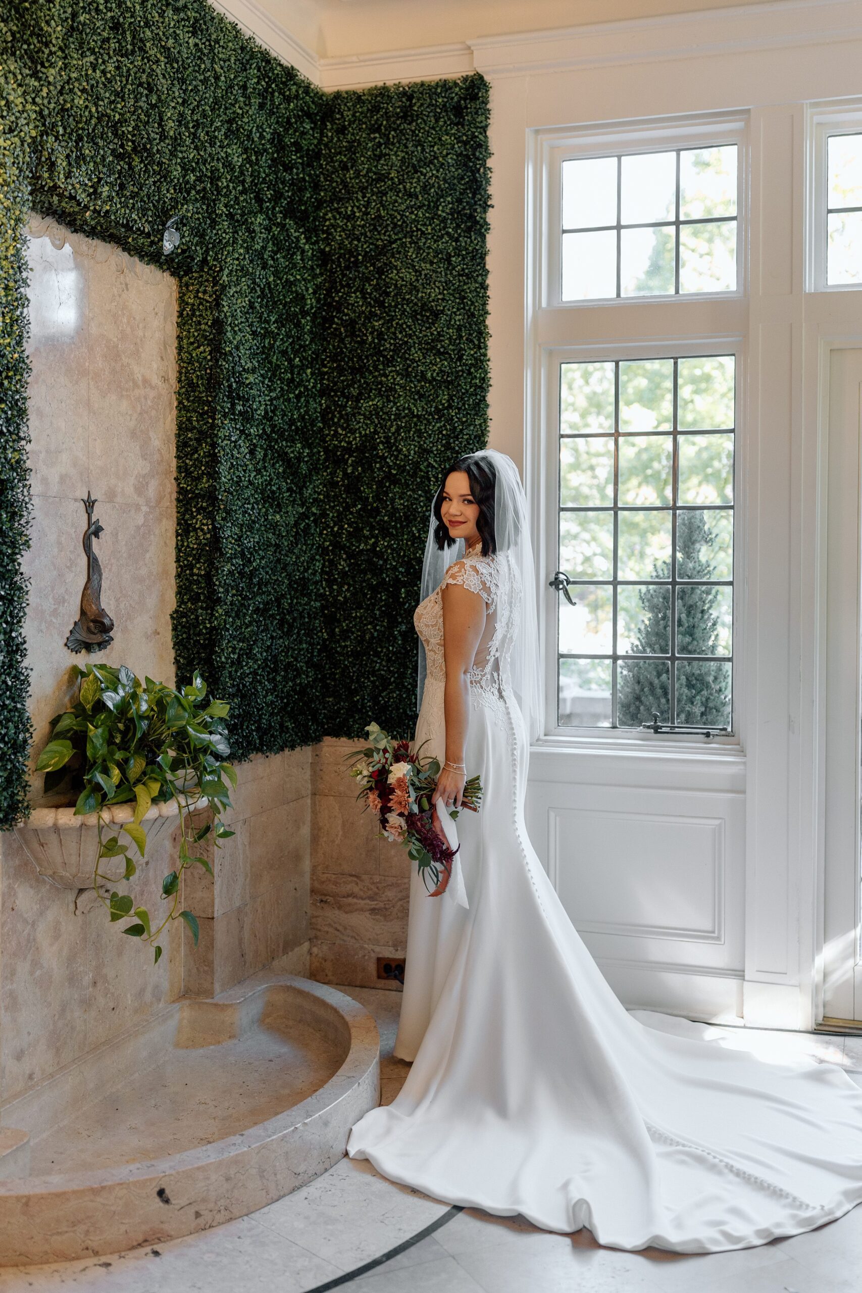 Timeless Harwelden Mansion Fall Wedding - Katherine Rivera Photography